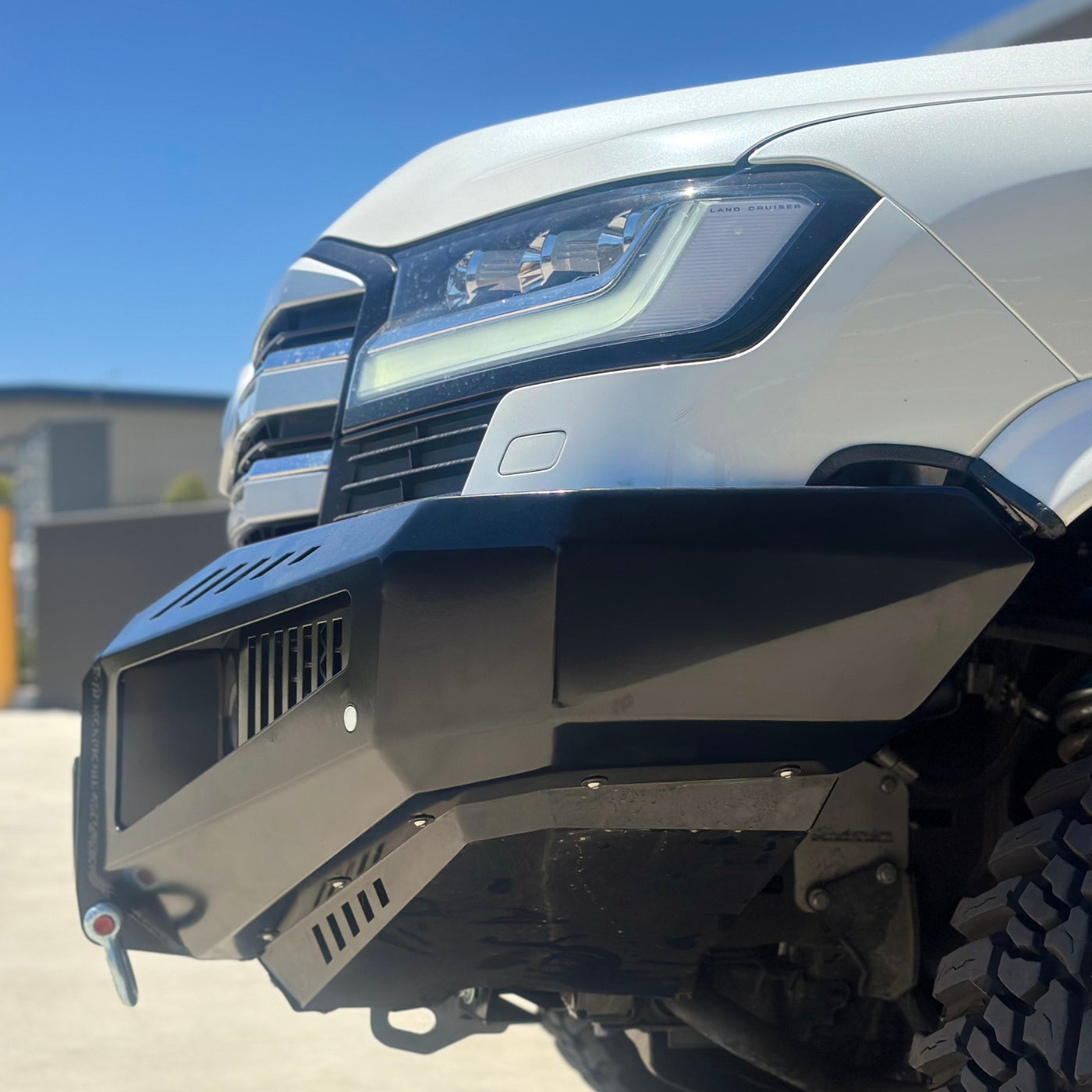 Toyota Landcruiser 200 Series Bullbar | Jungle 4x4