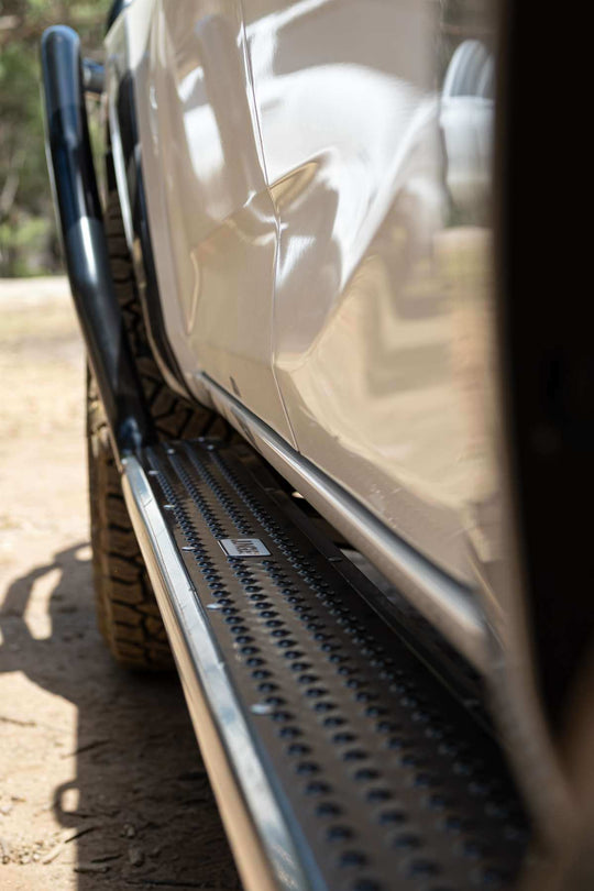 Isuzu D-MAX Side Steps | Jungle 4X4 – Jungle 4x4